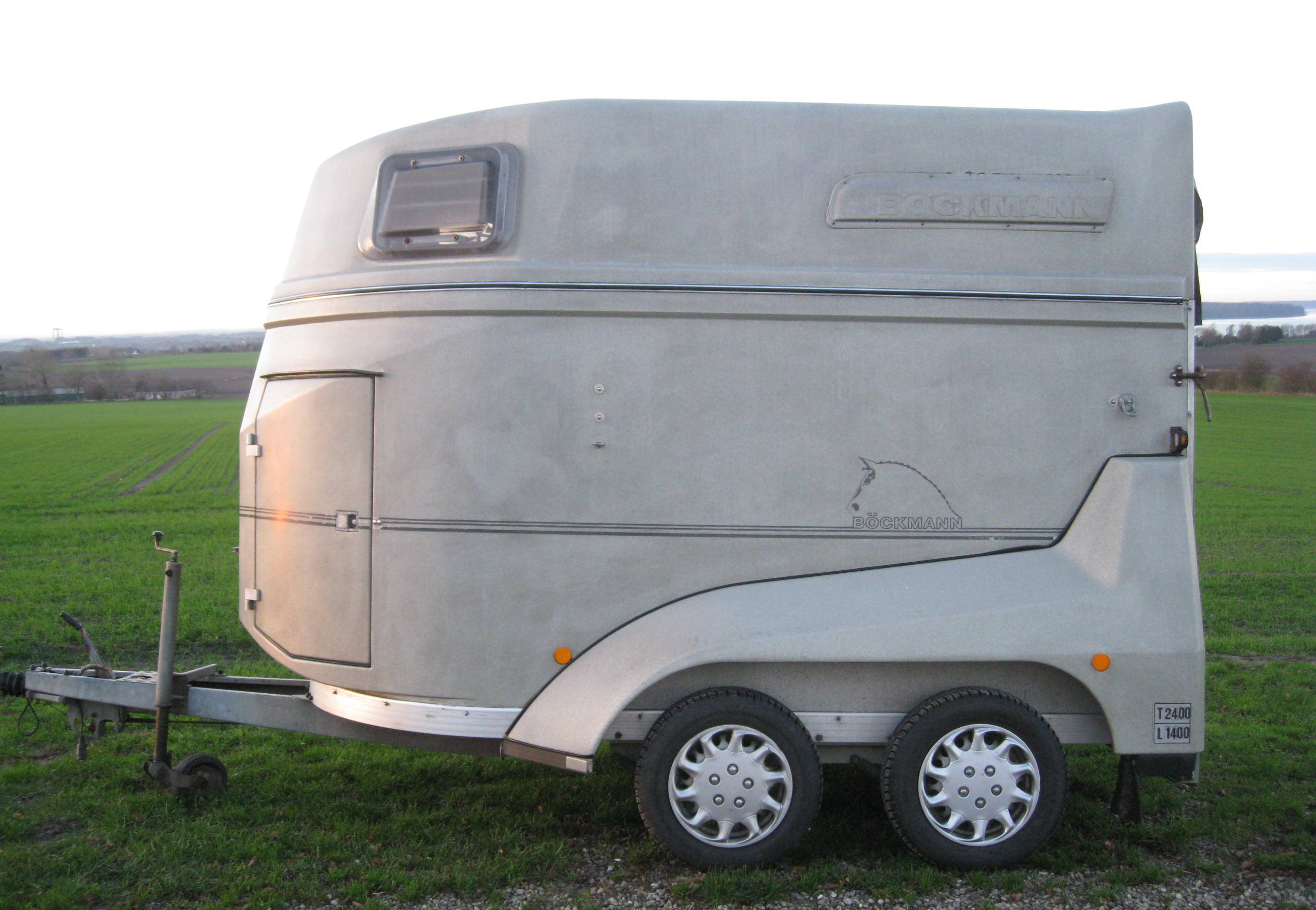 Brugte hestetrailere - nysynet og "Gør det selv" tilbud - Dyrehøj ...